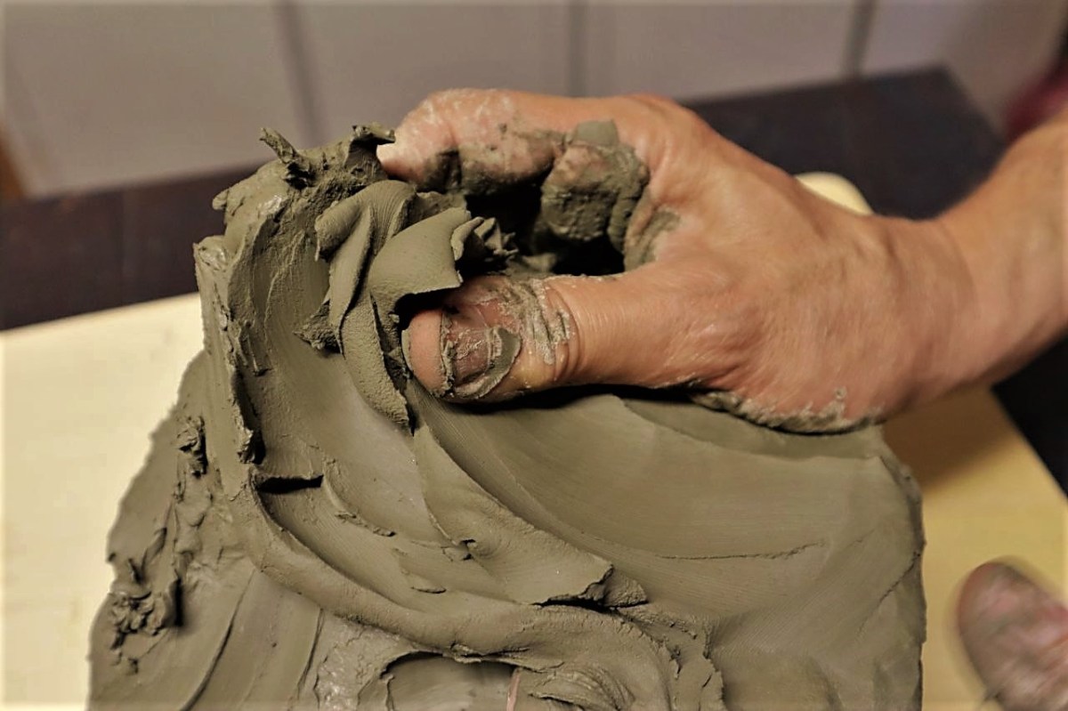 2. CORSO DI SCULTURA CON ARGILLA – Corso di scultura Leone d'Oro